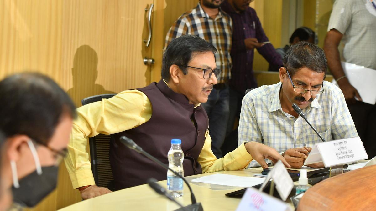 SCR gets ₹14,232 crore; to spend ₹4,089 crore on doubling, new lines this year - The Hindu